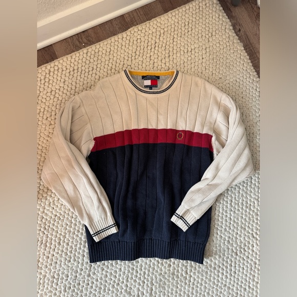 Tommy Hilfiger | Sweaters | Tommy Hilfiger Heavy Sweater | Poshmark
